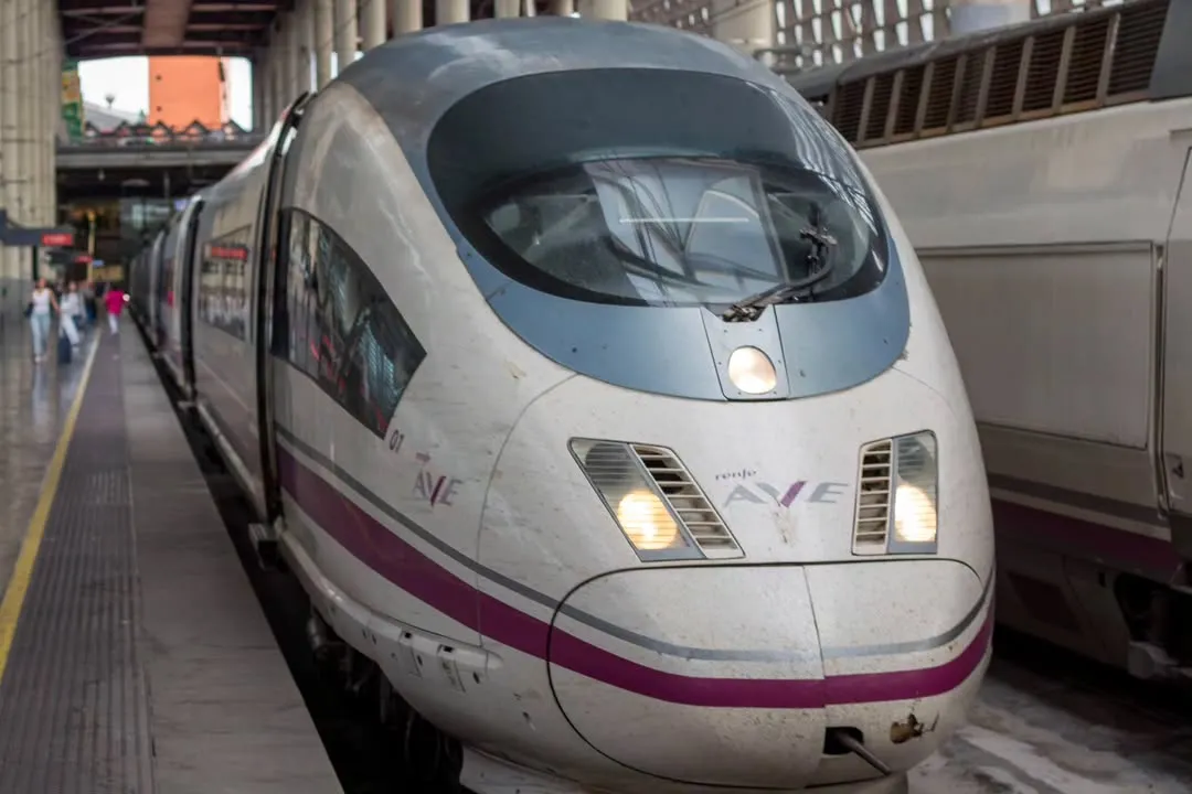 Trenes AVE en España - Alta Velocidad, Rutas y Horarios